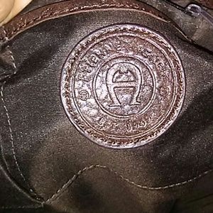 Etienne Aigner | Bags | Etienne Aigner Beautiful Signature Logo Handbag ...